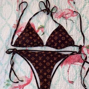 Louis Vuitton Swimsuit Duped Definition | semashow.com
